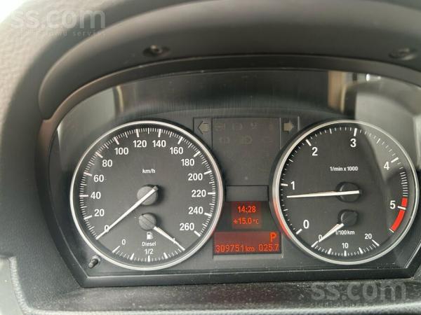 Blue BMW 220 2008 in Riga, with an engine capacity of 2.00 L and mileage of 310 thousand km for 17000 €, photo 6 on AUTOMOTO.COM.LV