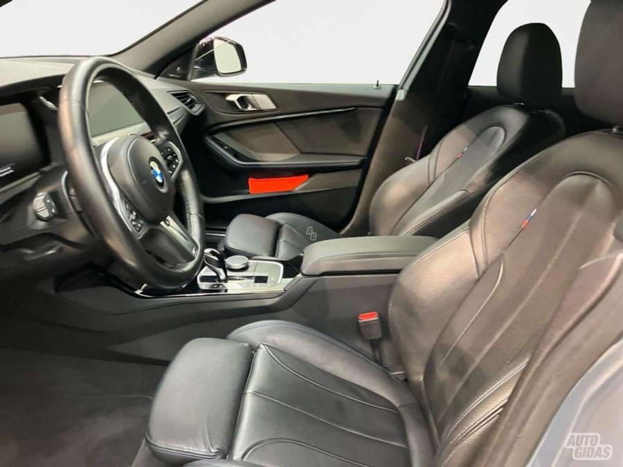 Grey BMW 220 2022 in Kaunas, with an engine capacity of 2.00 L and mileage of 97 thousand km for 33061 €, photo 8 on AUTOMOTO.COM.LV