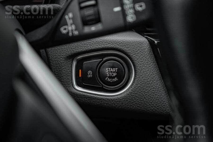 Grey BMW 220 2016 in Riga, with an engine capacity of 2.00 L and mileage of 271 thousand km for 9500 €, photo 20 on AUTOMOTO.COM.LV