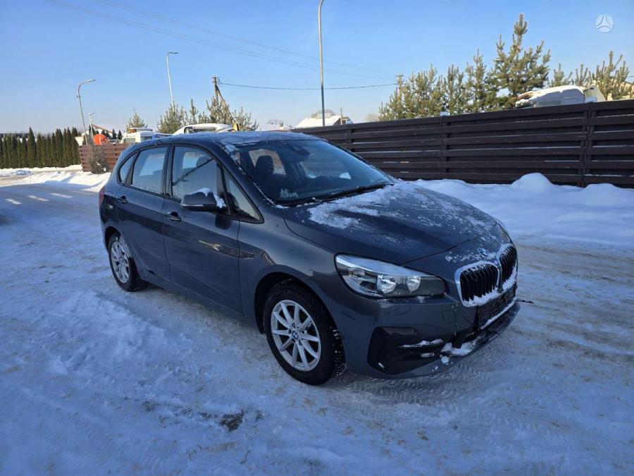 Grey BMW 220 2018 in Kaunas, with an engine capacity of 2.00 L and mileage of 114 thousand km for 9850 €, photo 10 on AUTOMOTO.COM.LV