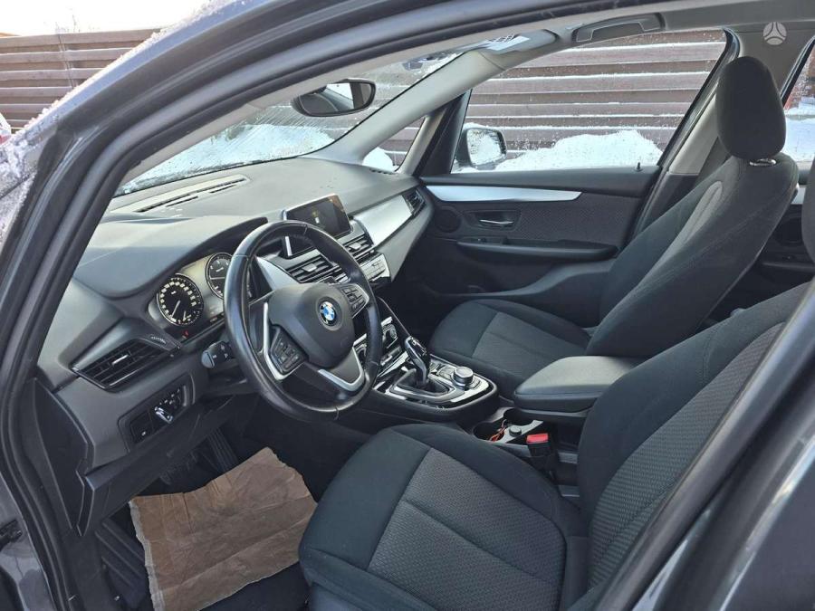 Grey BMW 220 2018 in Kaunas, with an engine capacity of 2.00 L and mileage of 114 thousand km for 9850 €, photo 16 on AUTOMOTO.COM.LV
