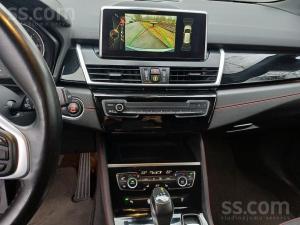 Grey BMW 220 2015 in Valmiera, with an engine capacity of 2.00 L and mileage of 216 thousand km for 10200 €, photo 19 on AUTOMOTO.COM.LV