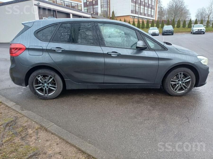 Pelēks BMW 220 2015 Valmiera, ar dzinēja tilpumu 2.00 L un nobraukumu 216 tūkst. km par 10200 €, foto 4 vietnē AUTOMOTO.COM.LV