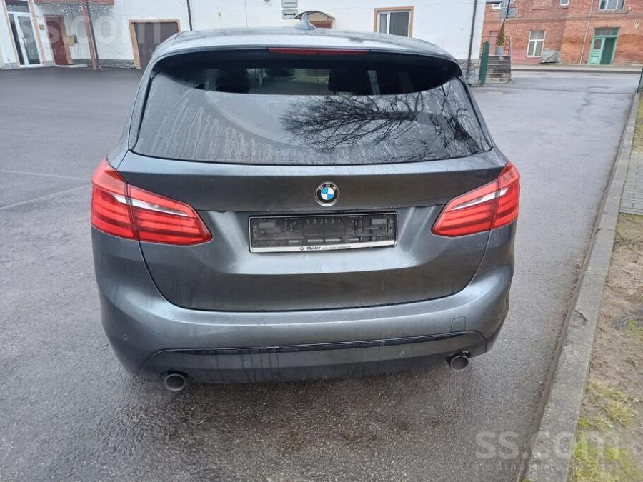 Pelēks BMW 220 2015 Valmiera, ar dzinēja tilpumu 2.00 L un nobraukumu 216 tūkst. km par 10200 €, foto 6 vietnē AUTOMOTO.COM.LV
