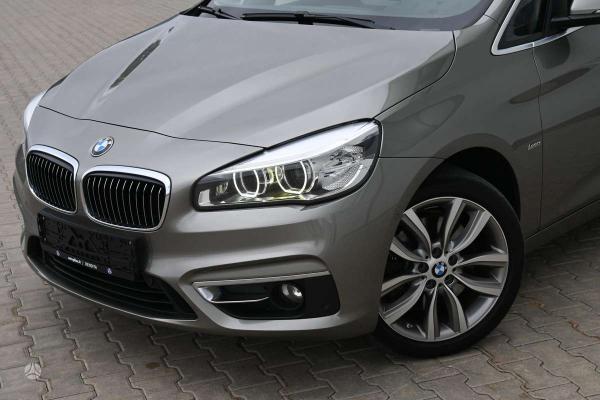 Grey BMW 220 2016 in Kretinga, with an engine capacity of 2.00 L and mileage of 286 thousand km for 9999 €, photo 4 on AUTOMOTO.COM.LV