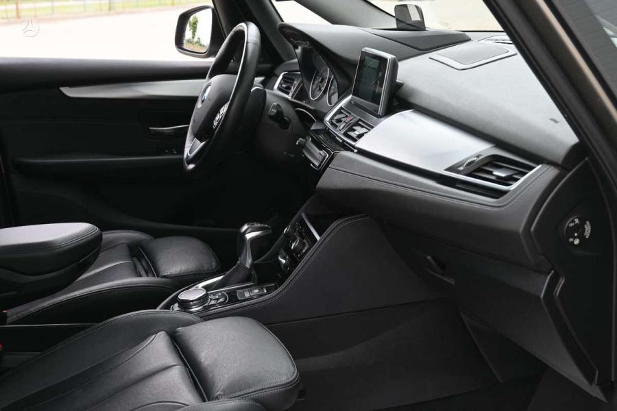 Pelēks BMW 220 2016 Kretinga, ar dzinēja tilpumu 2.00 L un nobraukumu 286 tūkst. km par 9999 €, foto 24 vietnē AUTOMOTO.COM.LV