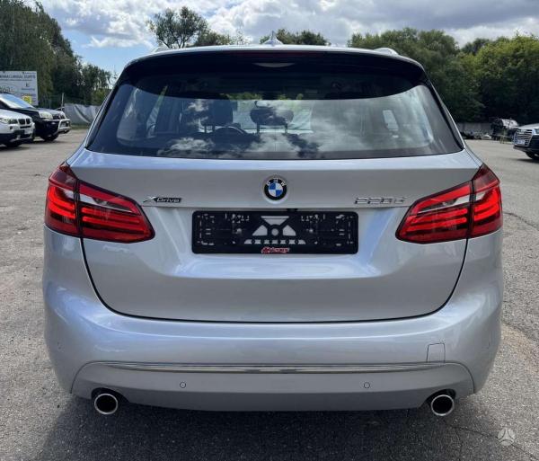 Pelēks BMW 220 2016 Panevēža, ar dzinēja tilpumu 2.00 L un nobraukumu 172 tūkst. km par 10900 €, foto 4 vietnē AUTOMOTO.COM.LV