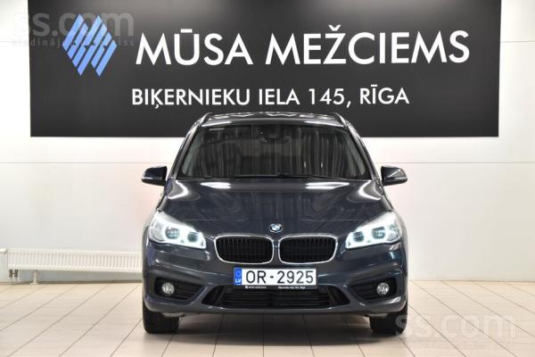 Grey BMW 220 2017 in Riga, with an engine capacity of 2.00 L and mileage of 167 thousand km for 10990 €, photo 2 on AUTOMOTO.COM.LV