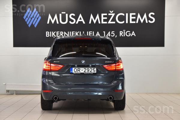 Grey BMW 220 2017 in Riga, with an engine capacity of 2.00 L and mileage of 167 thousand km for 10990 €, photo 7 on AUTOMOTO.COM.LV