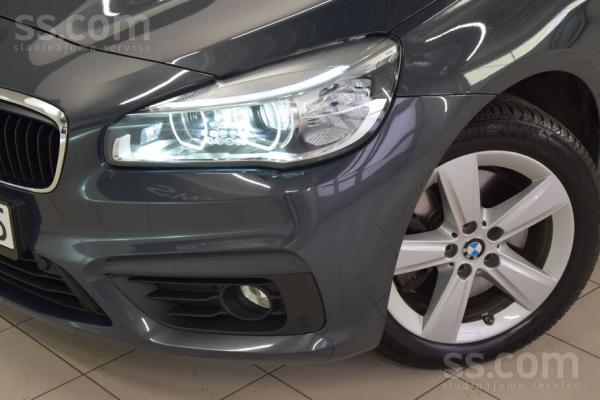 Grey BMW 220 2017 in Riga, with an engine capacity of 2.00 L and mileage of 167 thousand km for 10990 €, photo 10 on AUTOMOTO.COM.LV