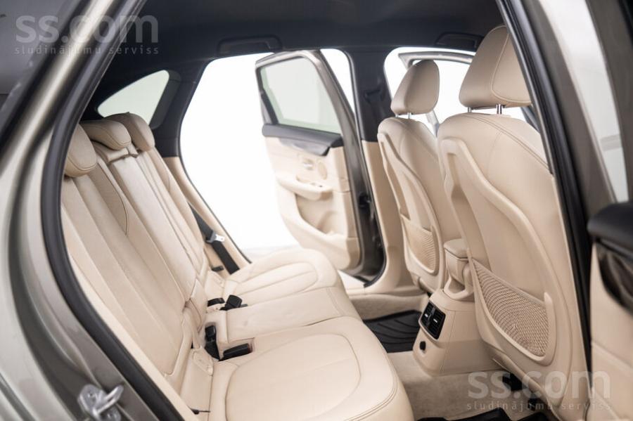 BMW 220 2014 in Riga, with an engine capacity of 2.00 L and mileage of 221 thousand km for 10999 €, photo 10 on AUTOMOTO.COM.LV