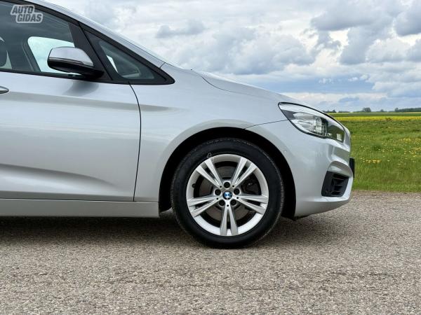 BMW 220 2016 in Vilkaviskis, with an engine capacity of 2.00 L and mileage of 221 thousand km for 10300 €, photo 8 on AUTOMOTO.COM.LV