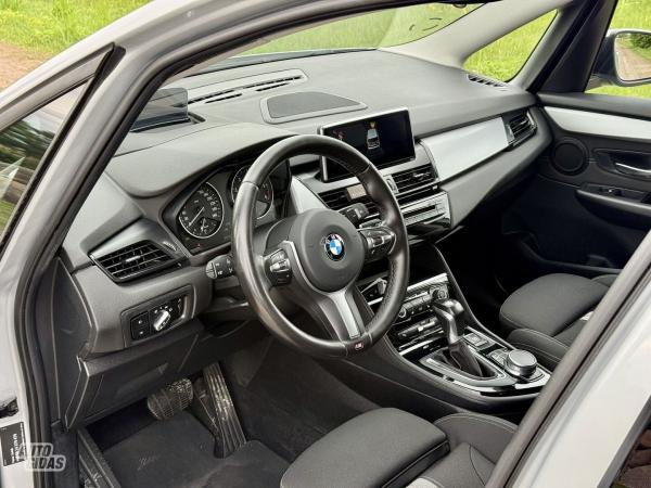BMW 220 2016 in Vilkaviskis, with an engine capacity of 2.00 L and mileage of 221 thousand km for 10300 €, photo 10 on AUTOMOTO.COM.LV
