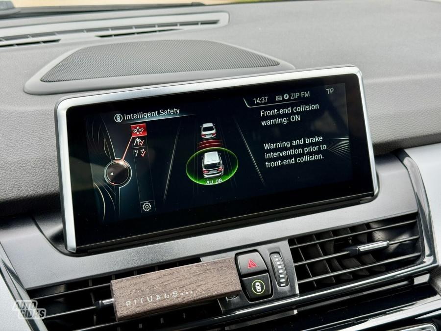 BMW 220 2016 in Vilkaviskis, with an engine capacity of 2.00 L and mileage of 221 thousand km for 10300 €, photo 14 on AUTOMOTO.COM.LV