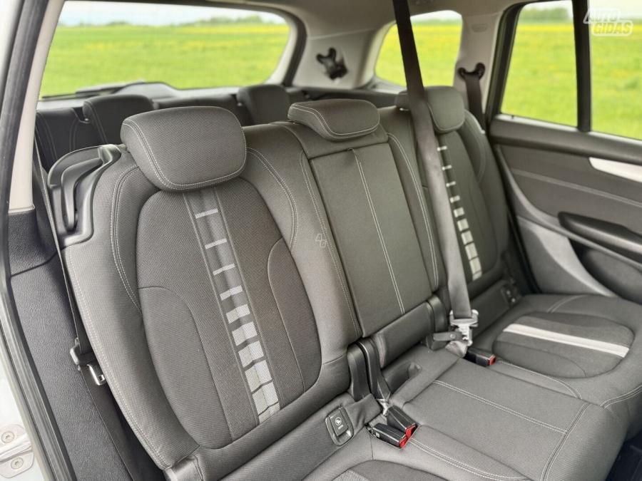 BMW 220 2016 in Vilkaviskis, with an engine capacity of 2.00 L and mileage of 221 thousand km for 10300 €, photo 23 on AUTOMOTO.COM.LV
