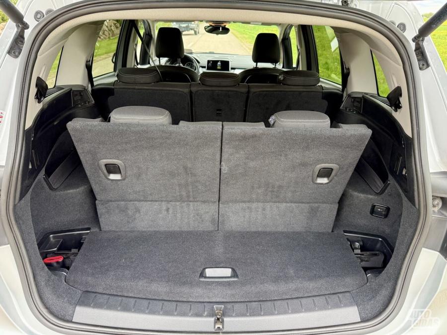 BMW 220 2016 in Vilkaviskis, with an engine capacity of 2.00 L and mileage of 221 thousand km for 10300 €, photo 25 on AUTOMOTO.COM.LV