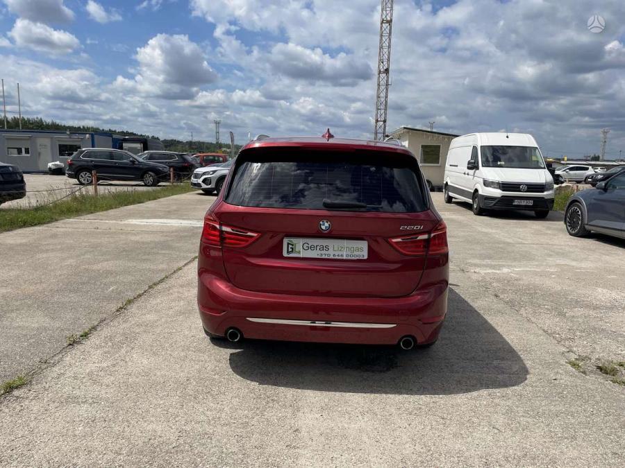 Red BMW 220 2016 in Vilnius, with an engine capacity of 2.00 L and mileage of 224 thousand km for 9500 €, photo 6 on AUTOMOTO.COM.LV
