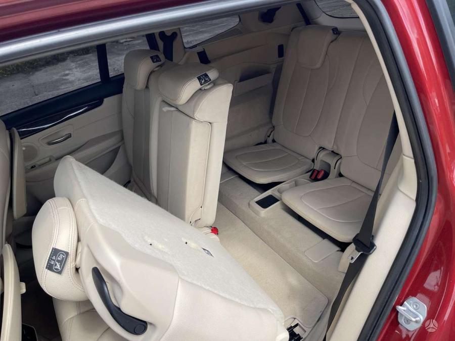 Red BMW 220 2016 in Vilnius, with an engine capacity of 2.00 L and mileage of 224 thousand km for 9500 €, photo 14 on AUTOMOTO.COM.LV