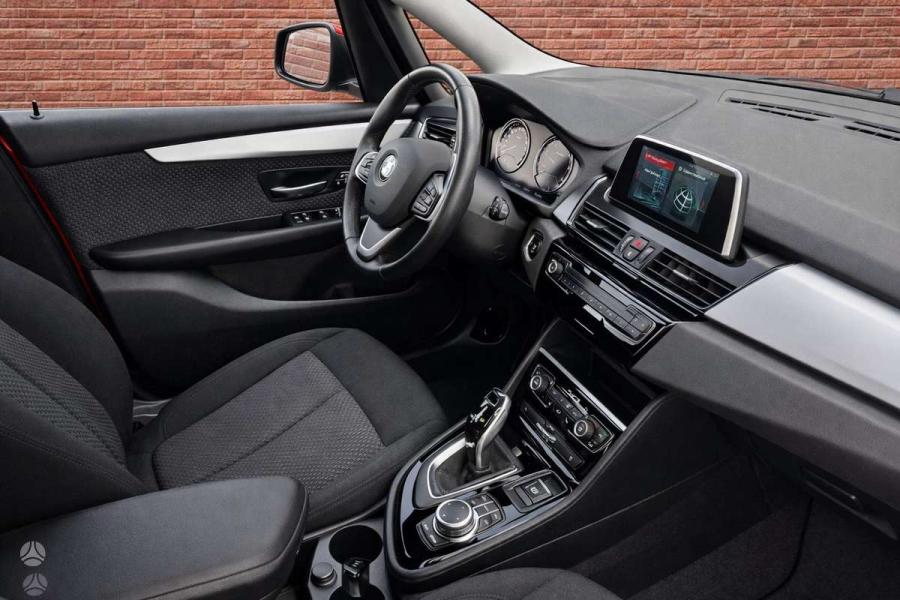 Sarkans BMW 220 2018 Marijampole, ar dzinēja tilpumu 2.00 L un nobraukumu 193 tūkst. km par 14762 €, foto 10 vietnē AUTOMOTO.COM.LV