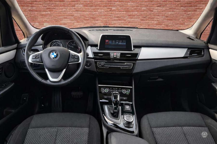 Sarkans BMW 220 2018 Marijampole, ar dzinēja tilpumu 2.00 L un nobraukumu 193 tūkst. km par 14762 €, foto 12 vietnē AUTOMOTO.COM.LV