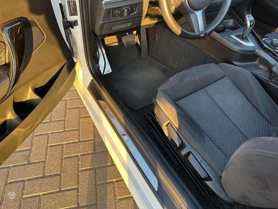 Balts BMW 220 2016 Plungė, ar dzinēja tilpumu 2.00 L un nobraukumu 43 tūkst. km par 19400 €, foto 10 vietnē AUTOMOTO.COM.LV