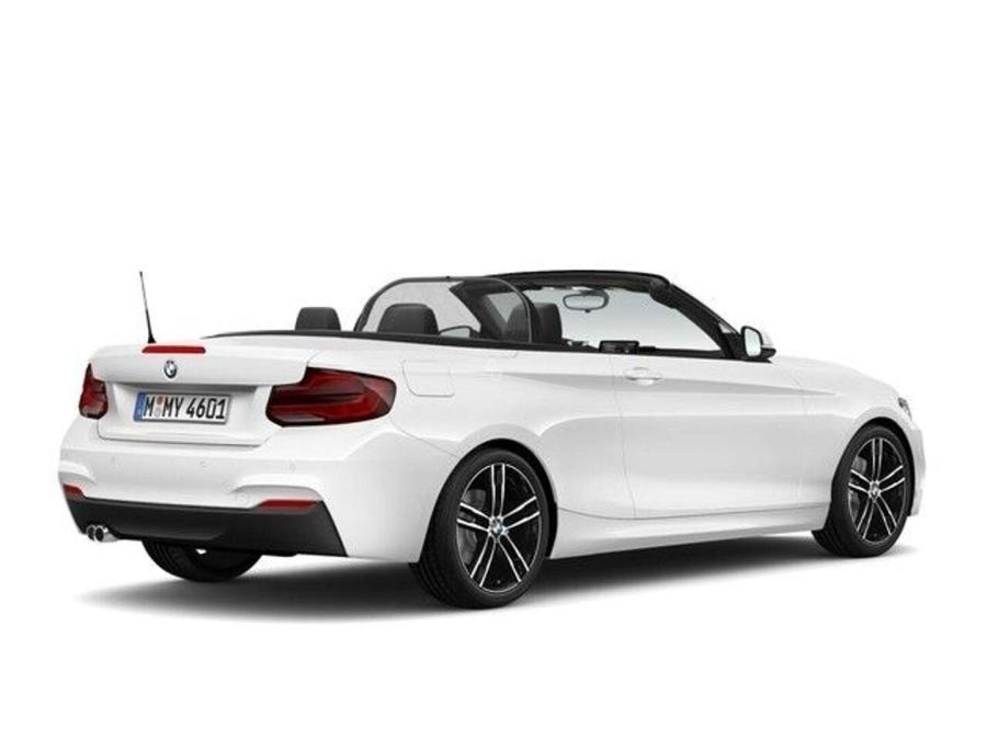White BMW 220 2019 in Kaunas, with an engine capacity of 2.00 L and mileage of 89 thousand km for 28405 €, photo 5 on AUTOMOTO.COM.LV