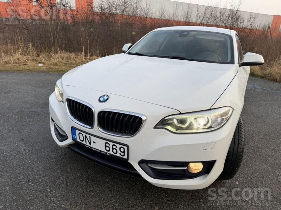 Balts BMW 220 2015 Jelgava, ar dzinēja tilpumu 2.00 L un nobraukumu 271 tūkst. km par 13100 €, foto 16 vietnē AUTOMOTO.COM.LV