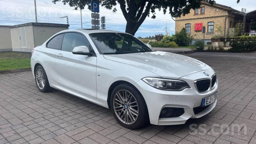 White BMW 220 2015 in Riga, with an engine capacity of 2.00 L and mileage of 116 thousand km for 17000 €, photo 1 on AUTOMOTO.COM.LV