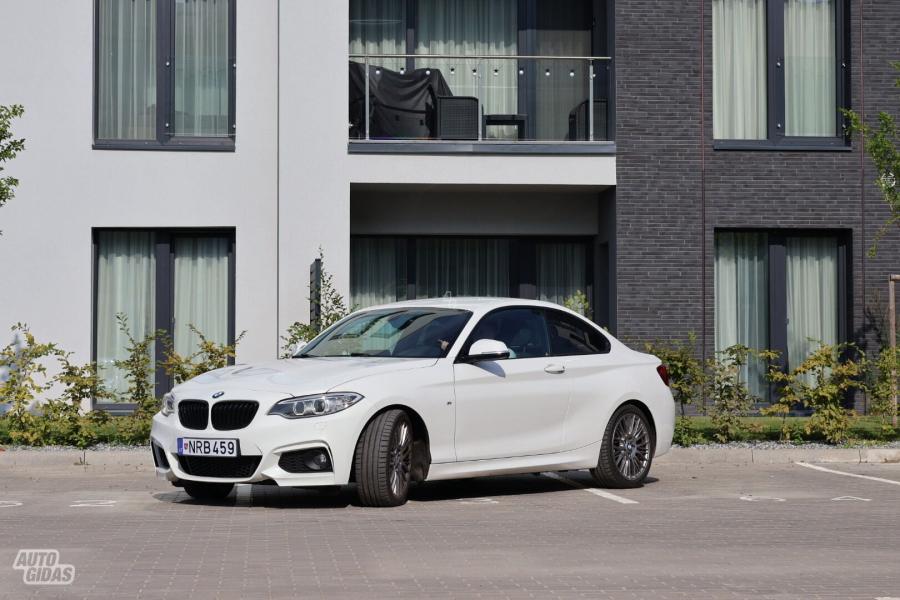 Balts BMW 220 2015 Kauņa, ar dzinēja tilpumu 2.00 L un nobraukumu 285 tūkst. km par 12250 €, foto 5 vietnē AUTOMOTO.COM.LV