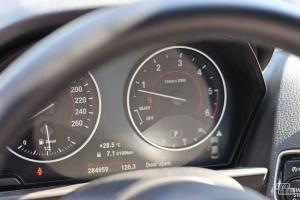 Balts BMW 220 2015 Kauņa, ar dzinēja tilpumu 2.00 L un nobraukumu 285 tūkst. km par 12250 €, foto 24 vietnē AUTOMOTO.COM.LV