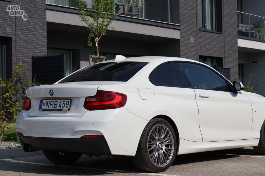 Balts BMW 220 2015 Kauņa, ar dzinēja tilpumu 2.00 L un nobraukumu 285 tūkst. km par 12250 €, foto 11 vietnē AUTOMOTO.COM.LV