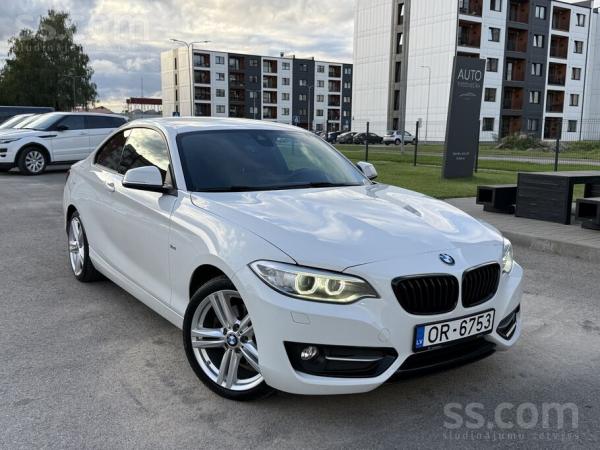 White BMW 220 2015 in Jelgava, with an engine capacity of 2.00 L and mileage of 0 thousand km for 11850 €, photo 1 on AUTOMOTO.COM.LV