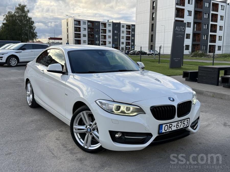 White BMW 220 2015 in Jelgava, with an engine capacity of 2.00 L and mileage of 0 thousand km for 11850 €, photo 1 on AUTOMOTO.COM.LV