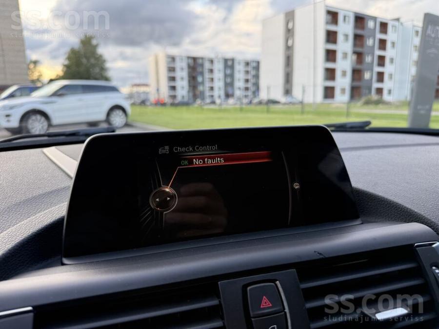 White BMW 220 2015 in Jelgava, with an engine capacity of 2.00 L and mileage of 0 thousand km for 11850 €, photo 16 on AUTOMOTO.COM.LV