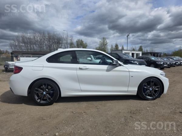 White BMW 220 2017 in Daugavpils, with an engine capacity of 2.00 L and mileage of 0 thousand km for 14000 €, photo 5 on AUTOMOTO.COM.LV