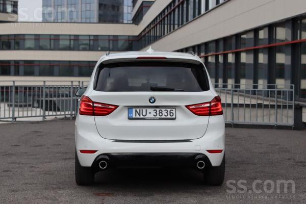 White BMW 220 2019 in Riga, with an engine capacity of 2.00 L and mileage of 285 thousand km for 10880 €, photo 5 on AUTOMOTO.COM.LV