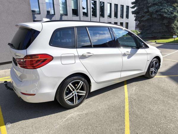 White BMW 220 2015 in Kaunas, with an engine capacity of 2.00 L and mileage of 316 thousand km for 6500 €, photo 4 on AUTOMOTO.COM.LV