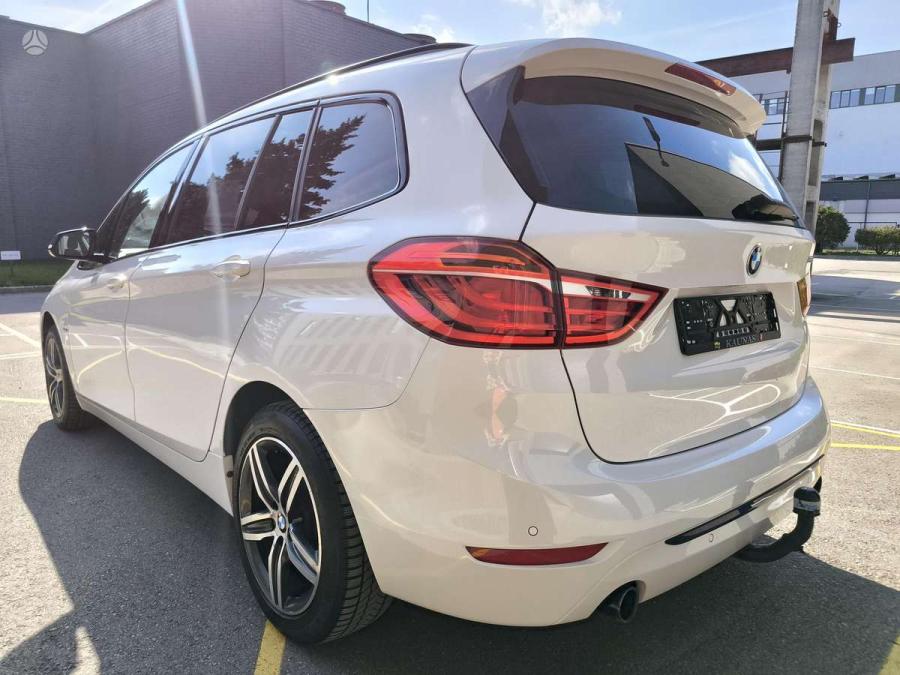 White BMW 220 2015 in Kaunas, with an engine capacity of 2.00 L and mileage of 316 thousand km for 6500 €, photo 7 on AUTOMOTO.COM.LV