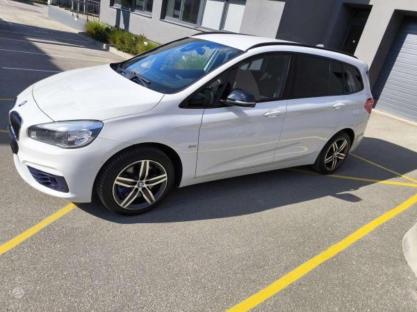 White BMW 220 2015 in Kaunas, with an engine capacity of 2.00 L and mileage of 316 thousand km for 6500 €, photo 8 on AUTOMOTO.COM.LV