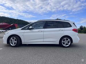 White BMW 220 2016 in Vilnius, with an engine capacity of 2.00 L and mileage of 261 thousand km for 11500 €, photo 8 on AUTOMOTO.COM.LV