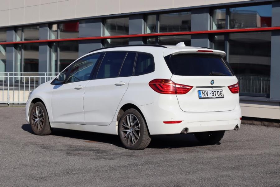 White BMW 220 2017 in Riga, with an engine capacity of 2.00 L and mileage of 324 thousand km for 7580 €, photo 16 on AUTOMOTO.COM.LV