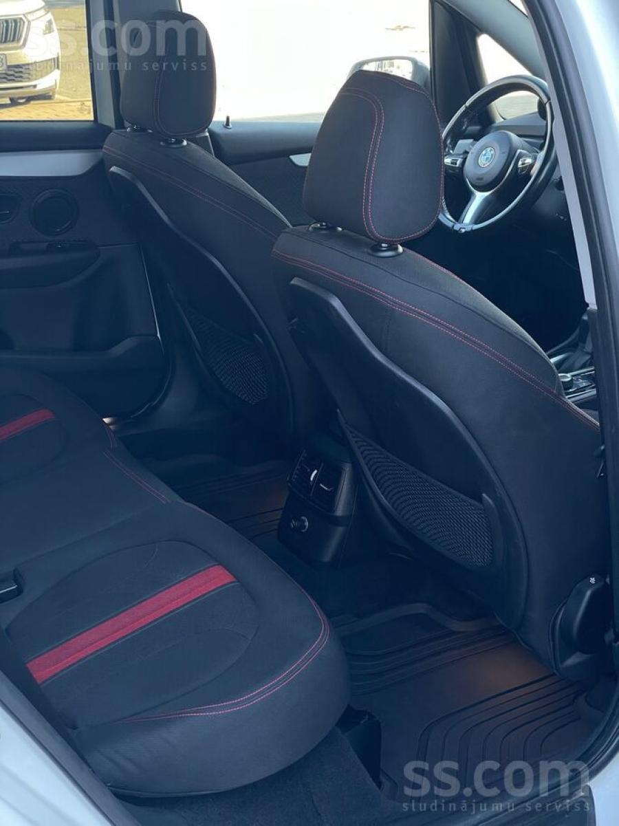 White BMW 220 2017 in Riga, with an engine capacity of 2.00 L and mileage of 360 thousand km for 4980 €, photo 12 on AUTOMOTO.COM.LV