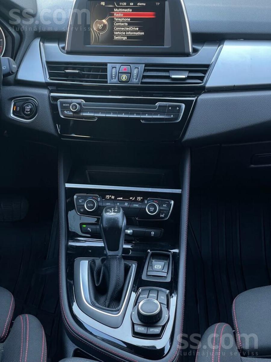 White BMW 220 2017 in Riga, with an engine capacity of 2.00 L and mileage of 360 thousand km for 4980 €, photo 14 on AUTOMOTO.COM.LV