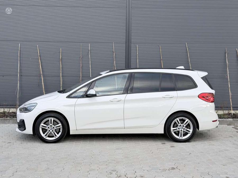 White BMW 220 2018 in Vilnius, with an engine capacity of 2.00 L and mileage of 220 thousand km for 12600 €, photo 5 on AUTOMOTO.COM.LV