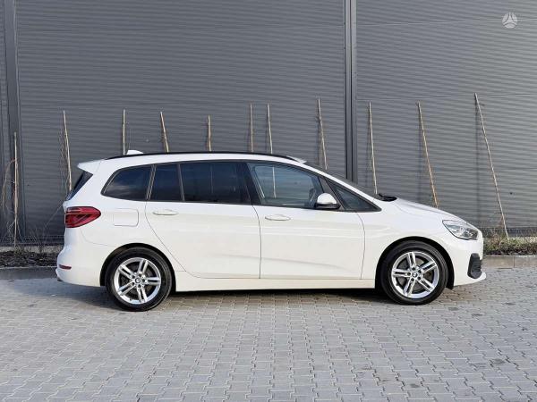 White BMW 220 2018 in Vilnius, with an engine capacity of 2.00 L and mileage of 220 thousand km for 12600 €, photo 10 on AUTOMOTO.COM.LV