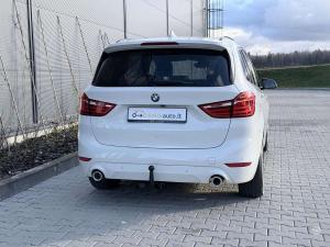 White BMW 220 2018 in Vilnius, with an engine capacity of 2.00 L and mileage of 220 thousand km for 12600 €, photo 12 on AUTOMOTO.COM.LV