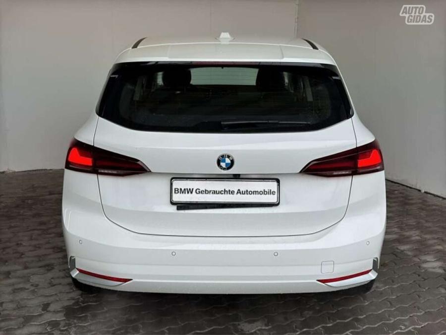 White BMW 220 2022 in Kaunas, with an engine capacity of 1.50 L and mileage of 90 thousand km for 27856 €, photo 3 on AUTOMOTO.COM.LV