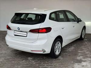 White BMW 220 2022 in Kaunas, with an engine capacity of 1.50 L and mileage of 90 thousand km for 27856 €, photo 4 on AUTOMOTO.COM.LV