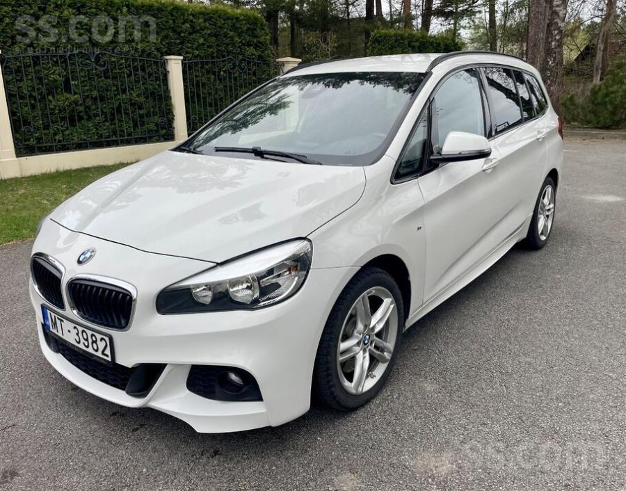 White BMW 220 2017 in Riga, with an engine capacity of 2.00 L and mileage of 209 thousand km for 10850 €, photo 4 on AUTOMOTO.COM.LV