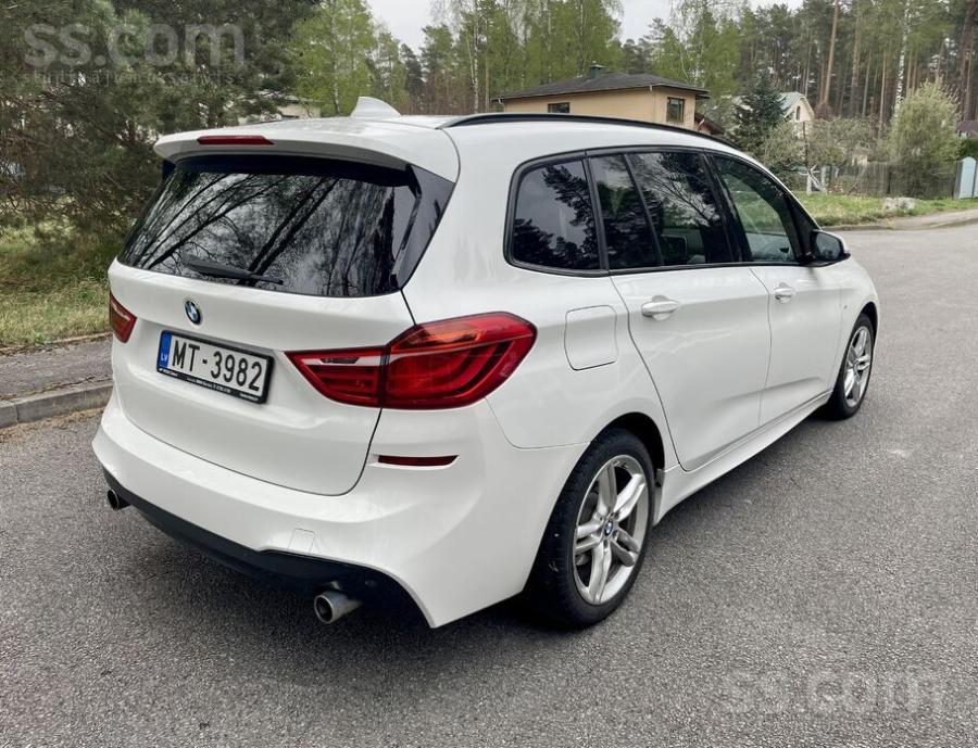 White BMW 220 2017 in Riga, with an engine capacity of 2.00 L and mileage of 209 thousand km for 10850 €, photo 5 on AUTOMOTO.COM.LV